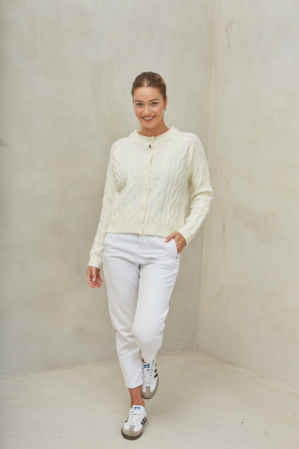 Art. #6202: Cardigan Layla (CD025) – Anelen